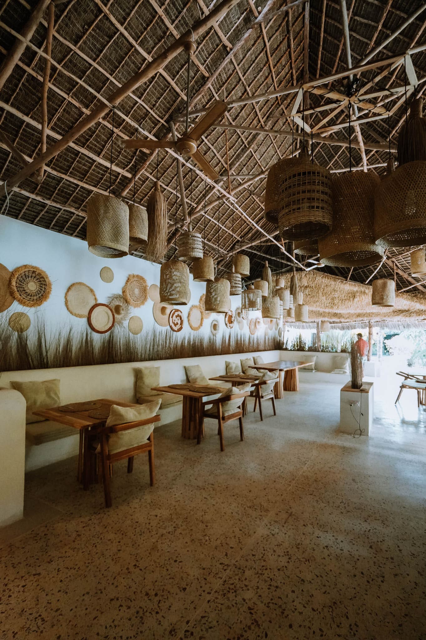 Luxurious Seafood | Swordfish Restaurant MOYO Fish & Grill